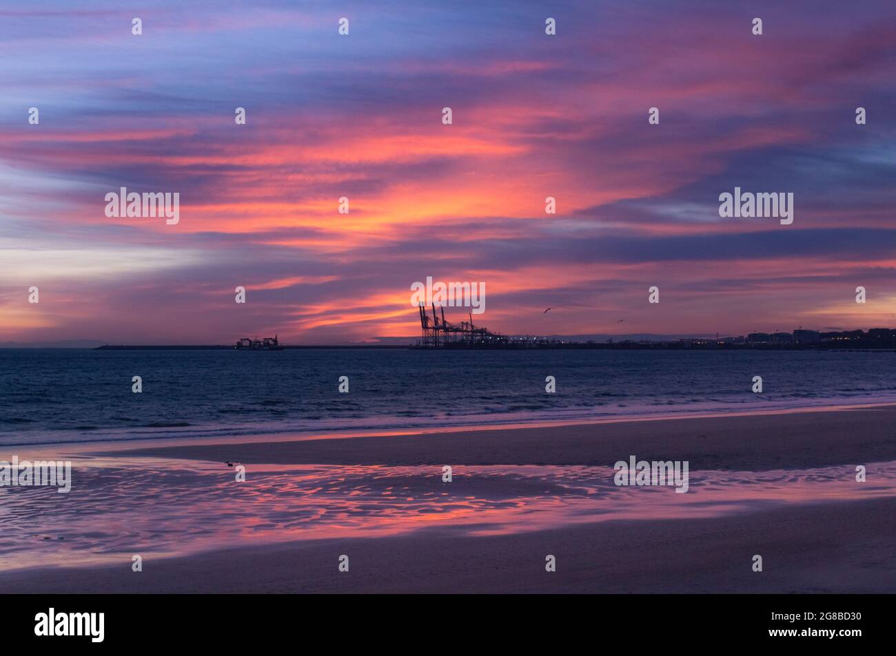 Sines beach hi-res stock photography and images - Alamy