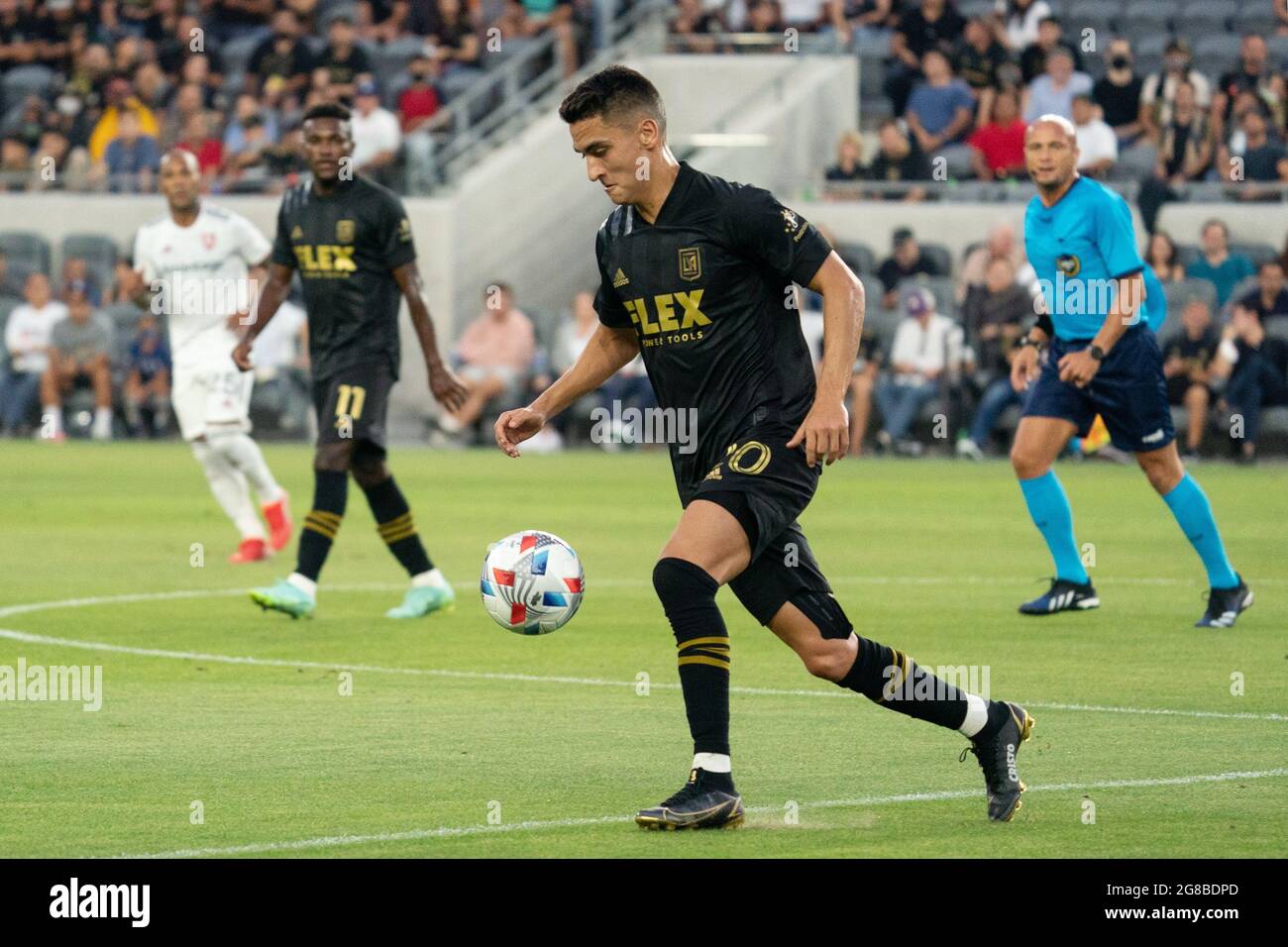 Los Angeles FC midfielder Eduard Atuesta (20) looks to control the ball during a MLS game ...