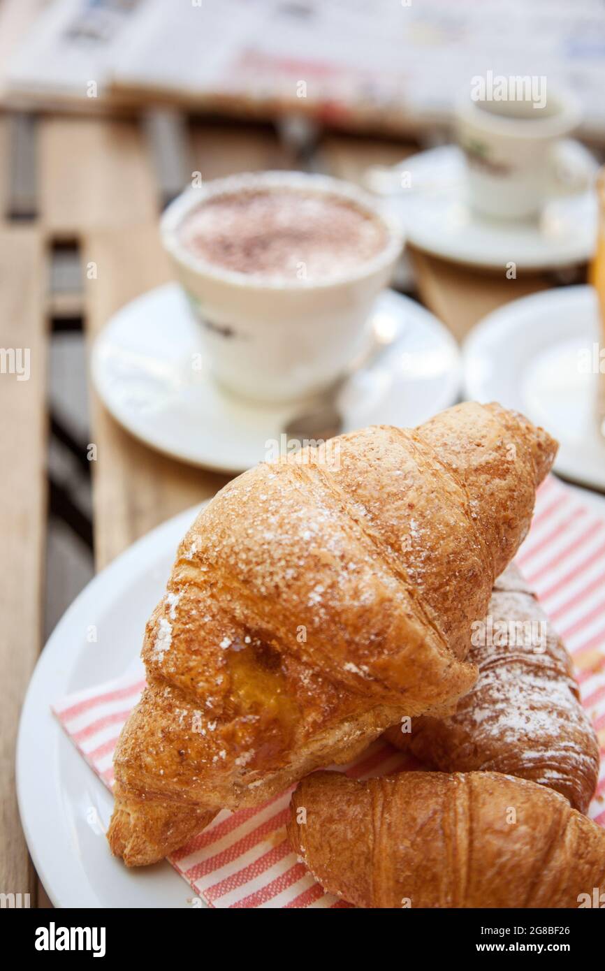 Awarening hi-res stock photography and images - Alamy