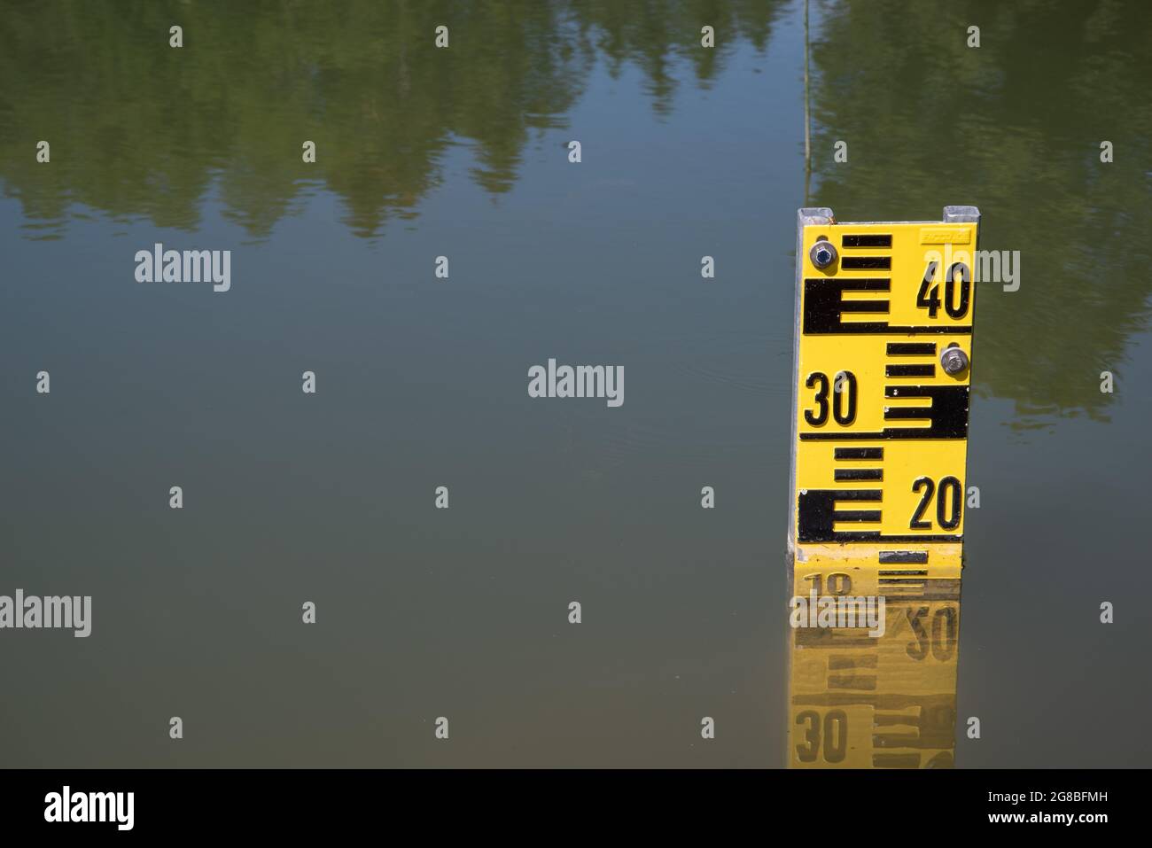 Meter ruler measuring water depth hi-res stock photography and images ...