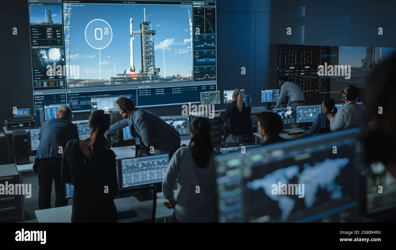 Space shuttle team hi-res stock photography and images - Alamy