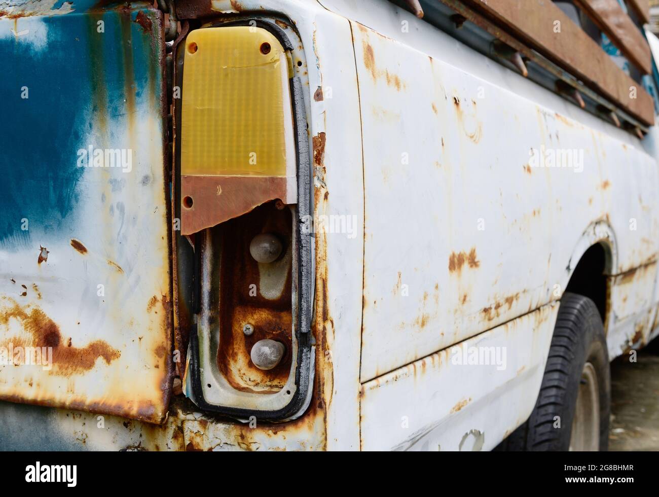 Broken tail light hi-res stock photography and images - Alamy