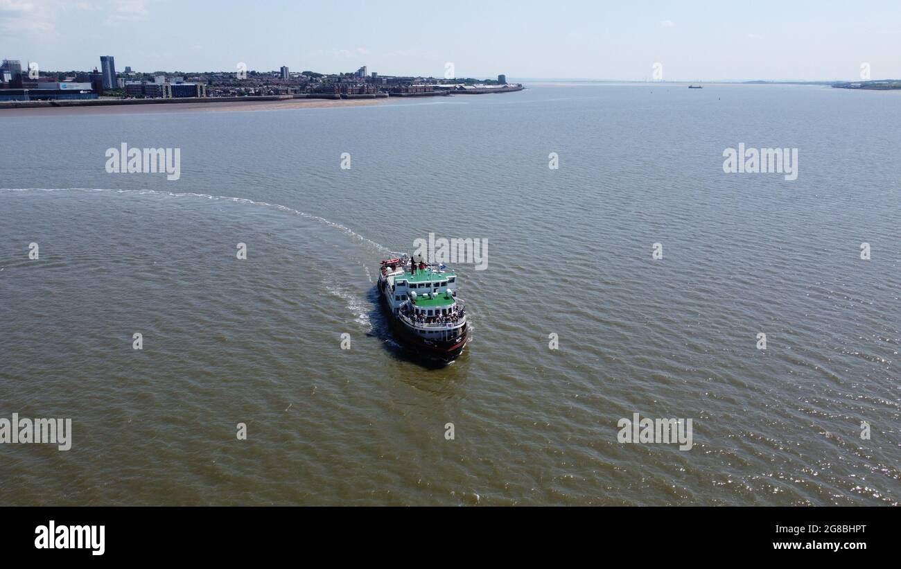 Woodside mersey ferry terminal hi-res stock photography and images - Alamy