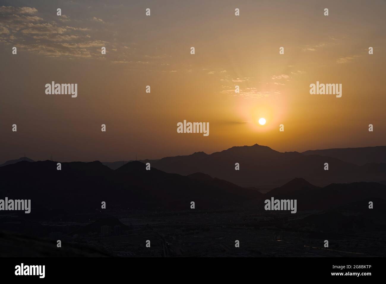 Sunrise in Mecca. Mecca city Stock Photo - Alamy