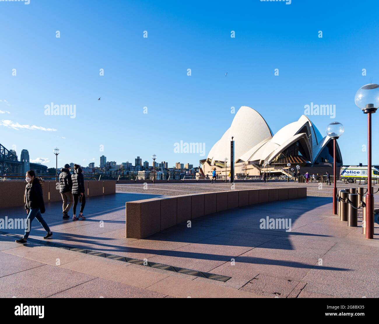 Exercising during sydney lockdown hi-res stock photography and images ...