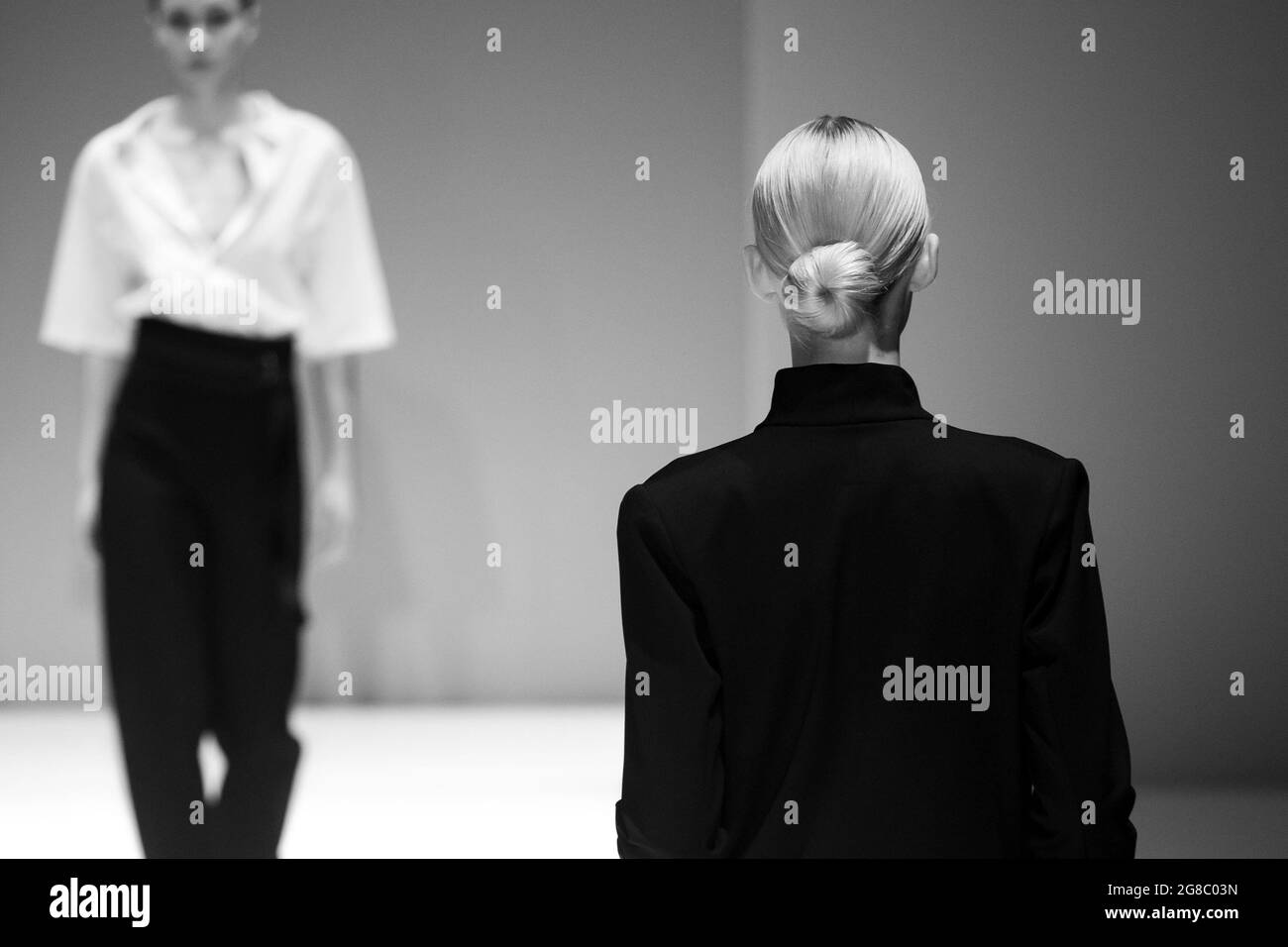 Fashion show, a catwalk event, runway show, model walking a catwalk ...