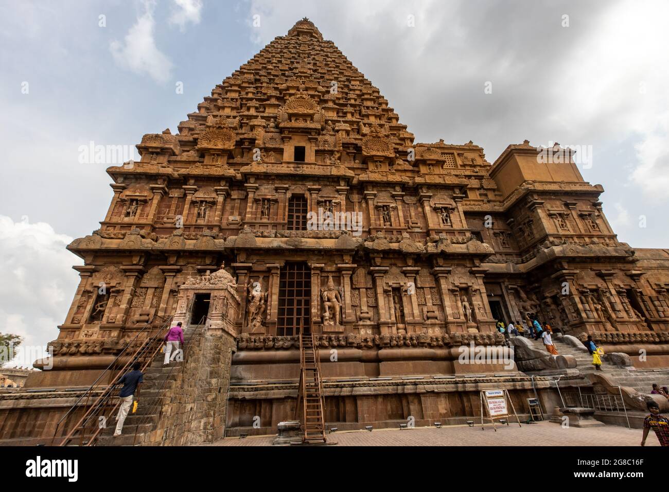 Brihadeeswara temple (Thanjavur Periya Kovil) Temple Tower Vimana ...