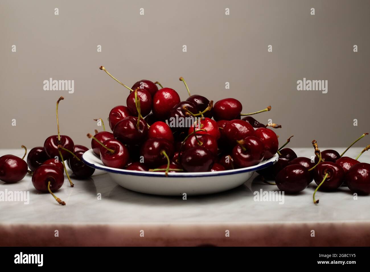 Group still life composition white hi-res stock photography and images ...