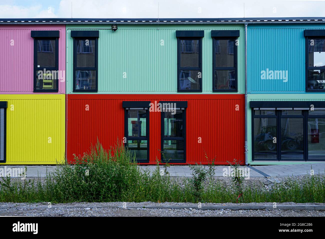 A container complex with temporary studios has been created in Munich ...