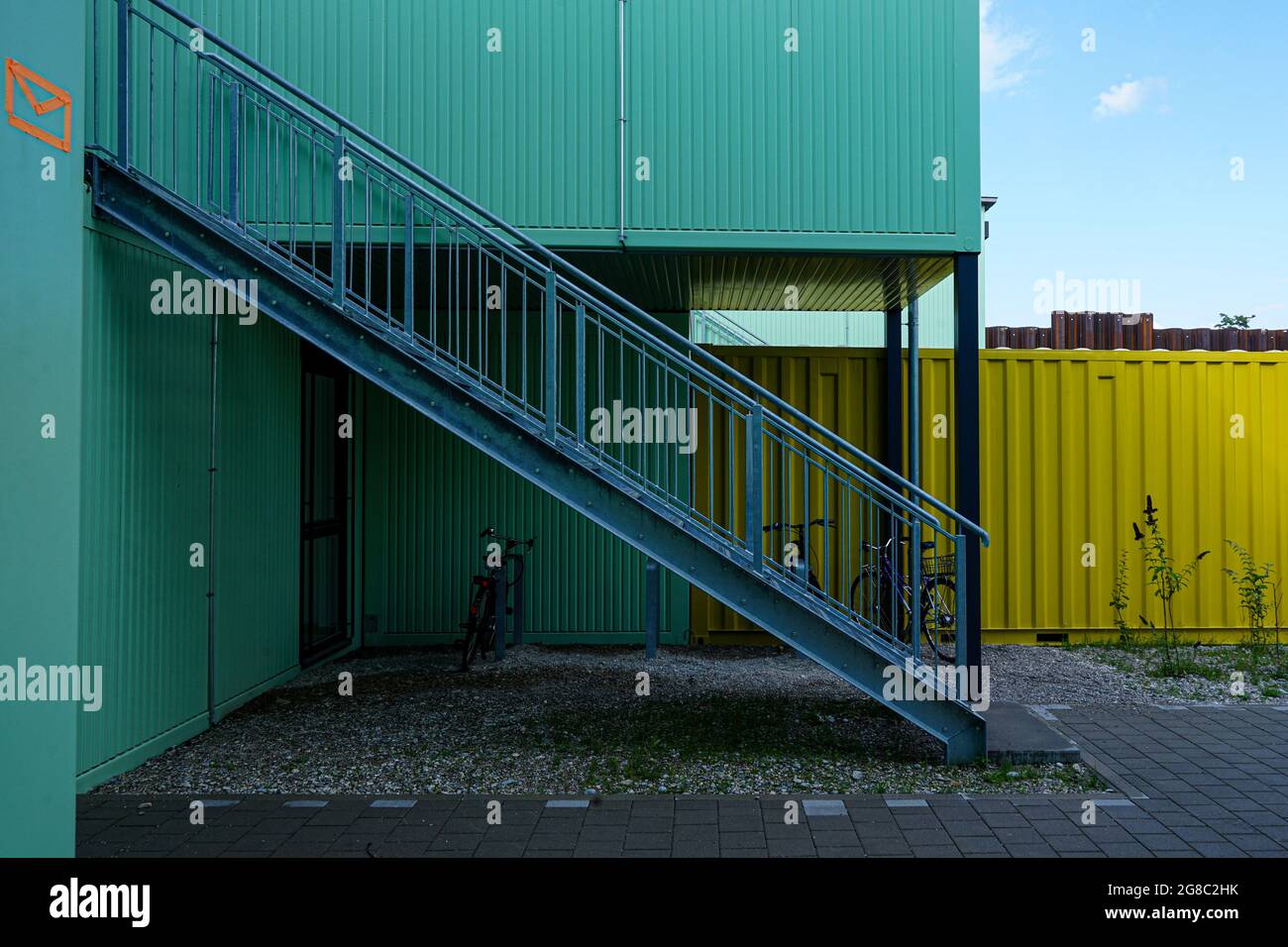 A container complex with temporary studios has been created in Munich ...