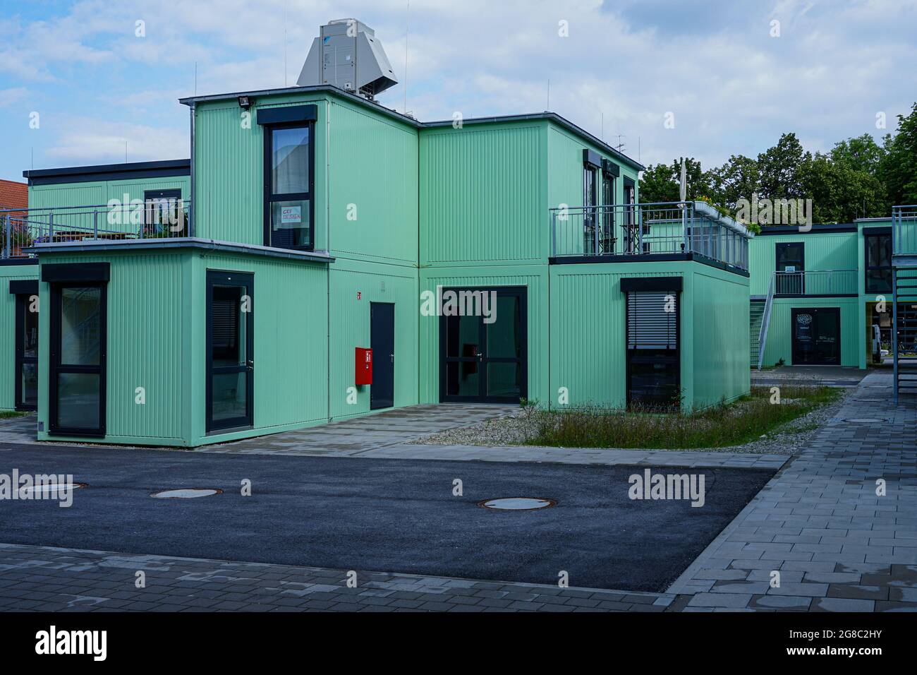 A container complex with temporary studios has been created in Munich ...