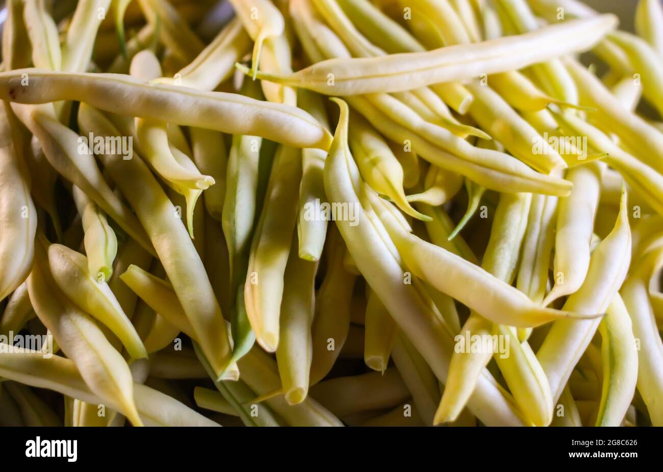 Fresh raw green beans close up Stock Photo - Alamy