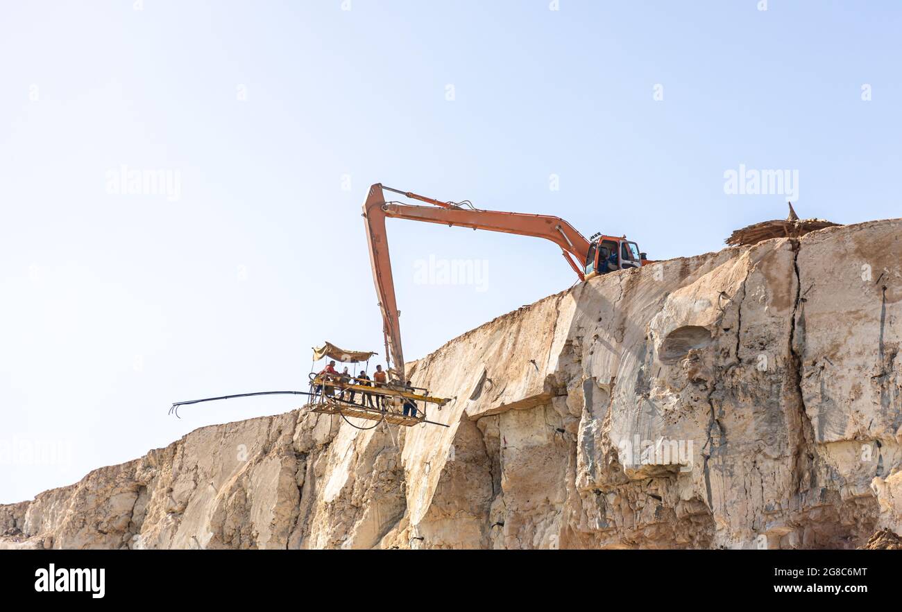 Egyptian craft activity hi-res stock photography and images - Alamy