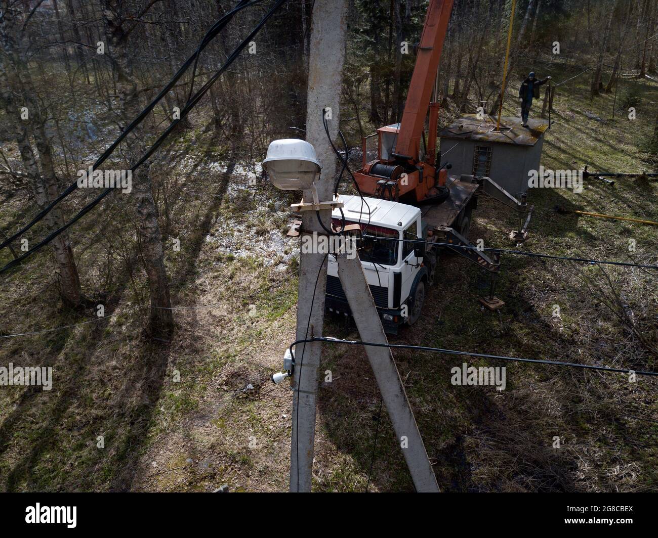 Mobile crane power line hi-res stock photography and images - Alamy