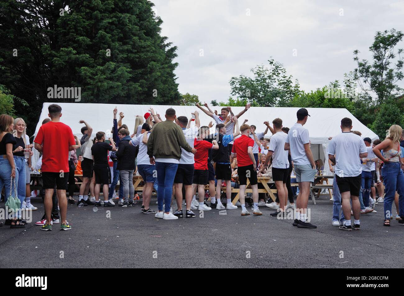 Football supporters gathering hi-res stock photography and images - Alamy