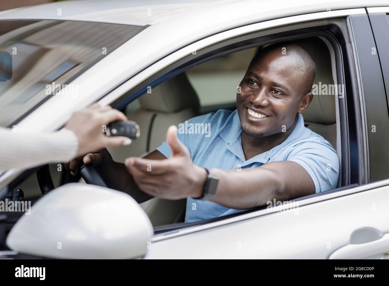 Car renting hi-res stock photography and images - Alamy