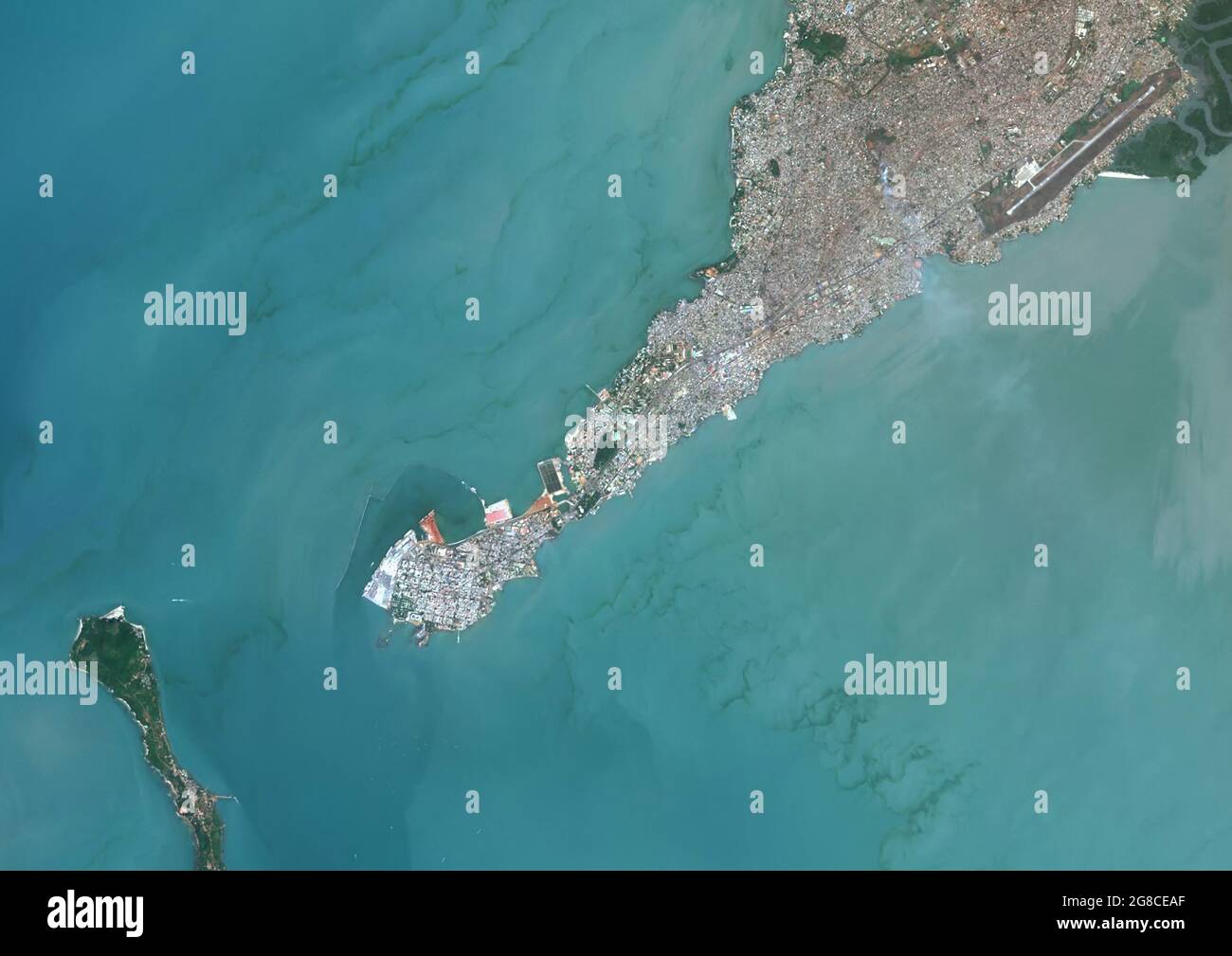 Conakry, Capital city of Guinea Stock Photo - Alamy