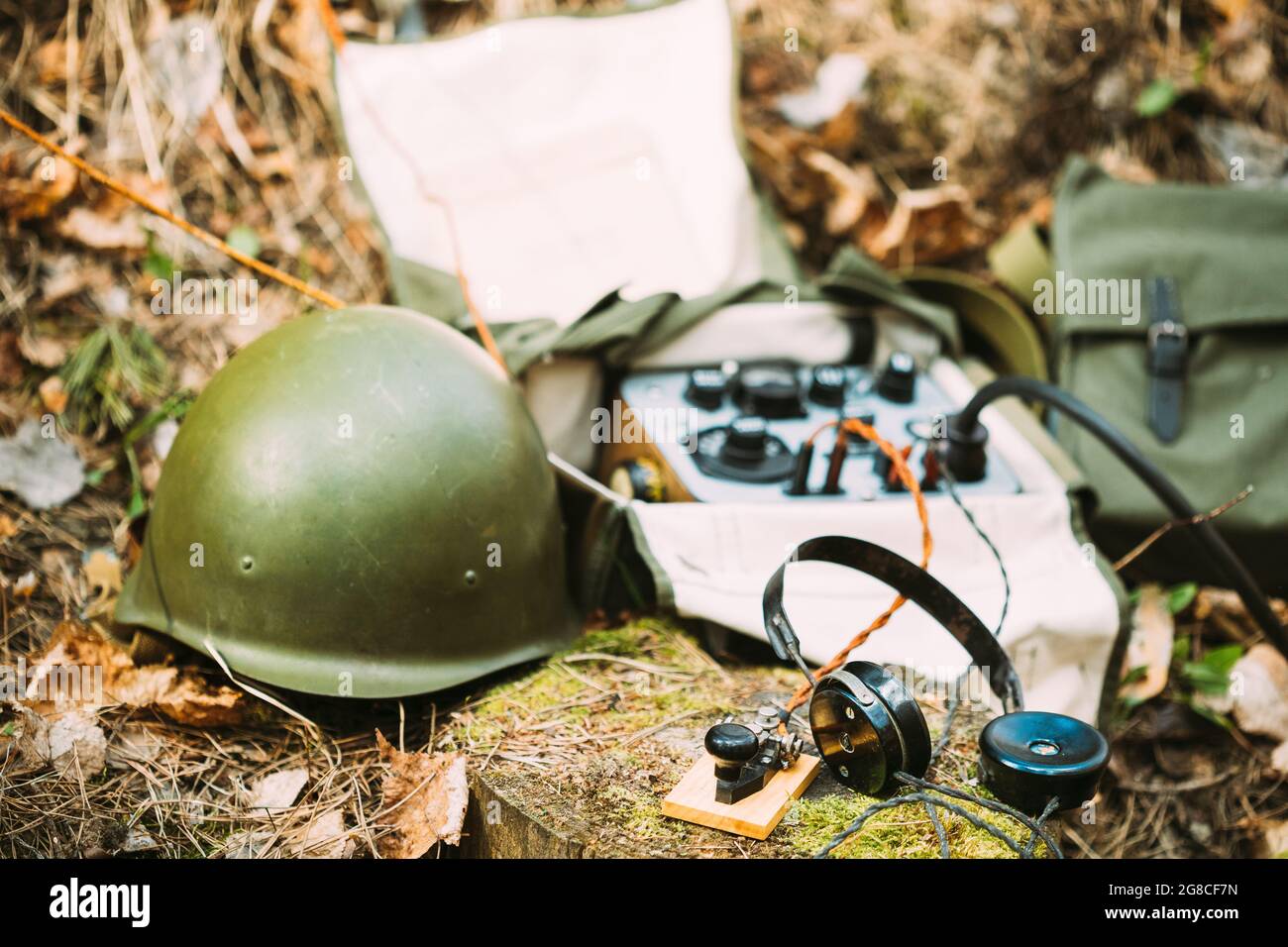 Russian Soviet Portable Radio Transceiver Used By USSR Red Army Signal ...