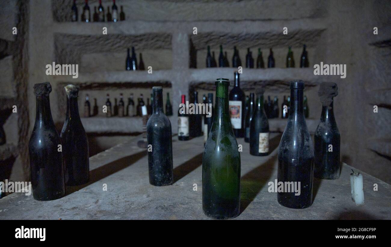 Indoor view of infernot, excavated in the canton stone Stock Photo - Alamy