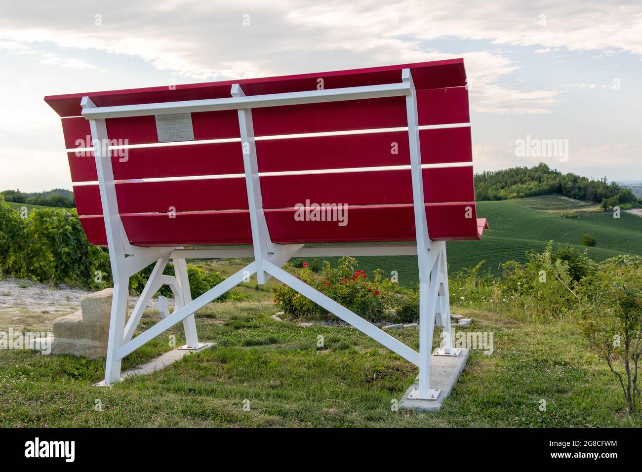 Big bench hi-res stock photography and images - Alamy