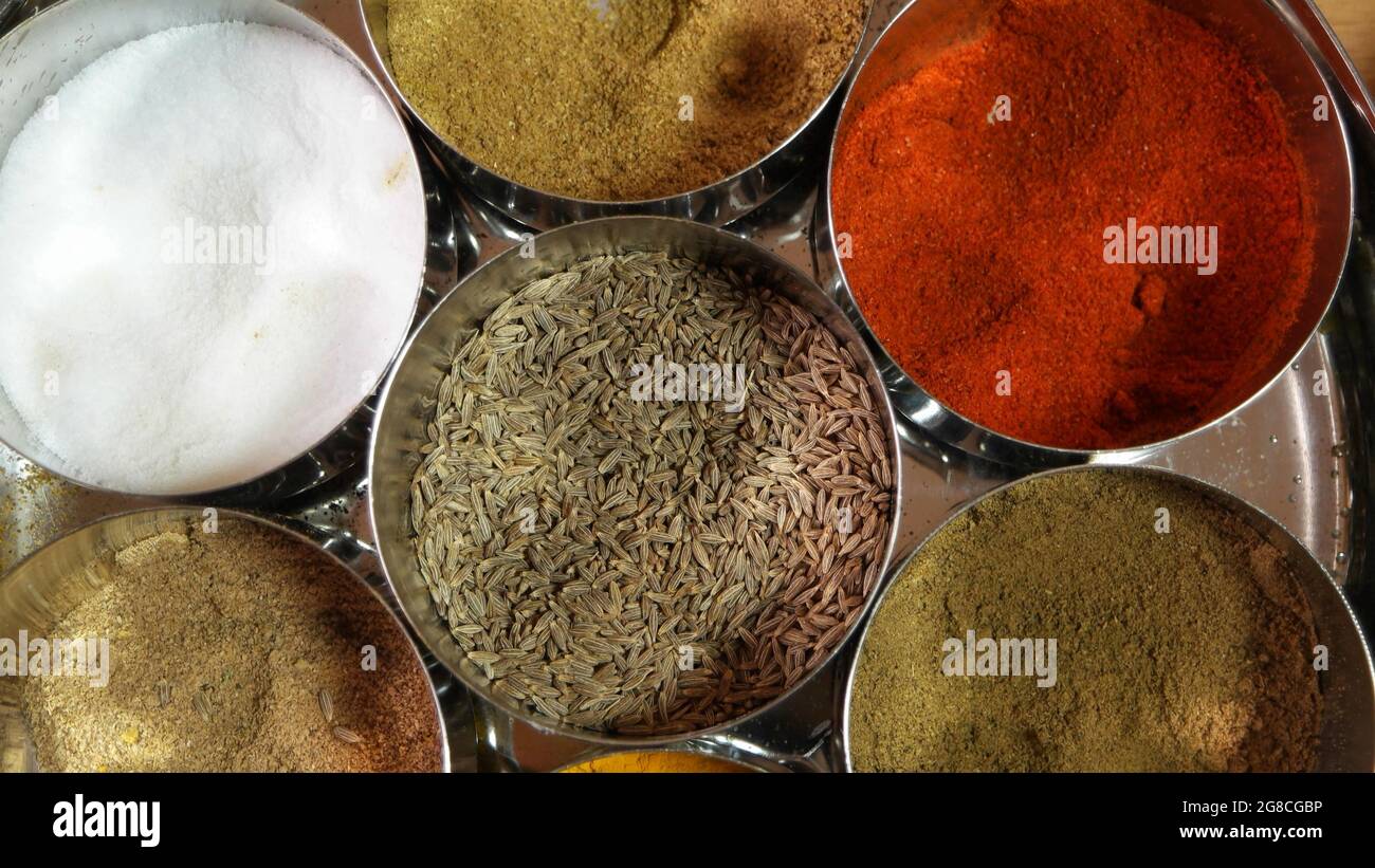 Indian spices and masala, whole and powdered form for cooking Indian ...