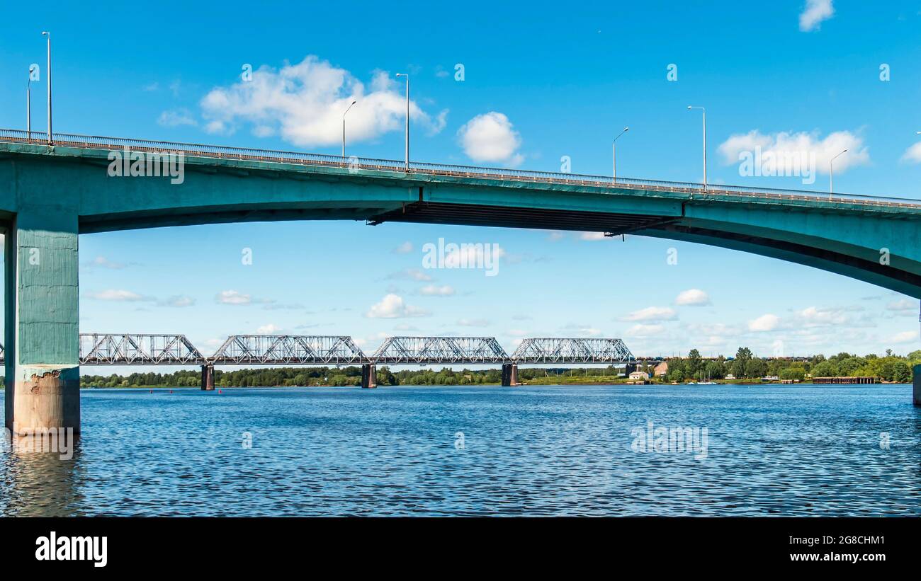 Bridges of Yaroslavl: Oktyabrsky Bridge and Railway Bridge over the Volga Stock Photo - Alamy