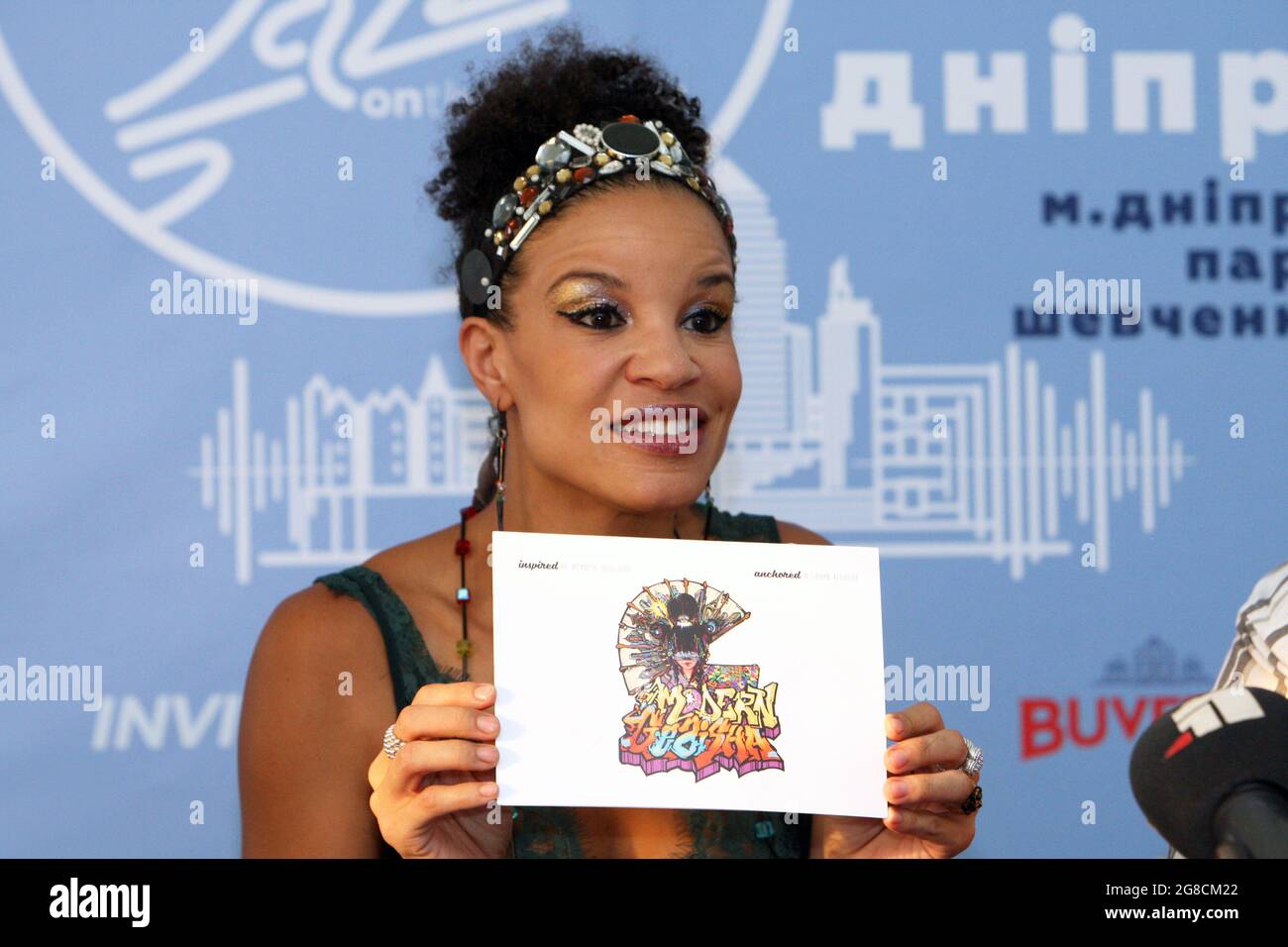 Nicolle rochelle hi-res stock photography and images - Alamy