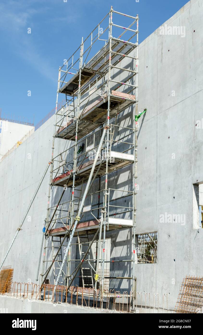 Scaffolding on construction site Stock Photo - Alamy