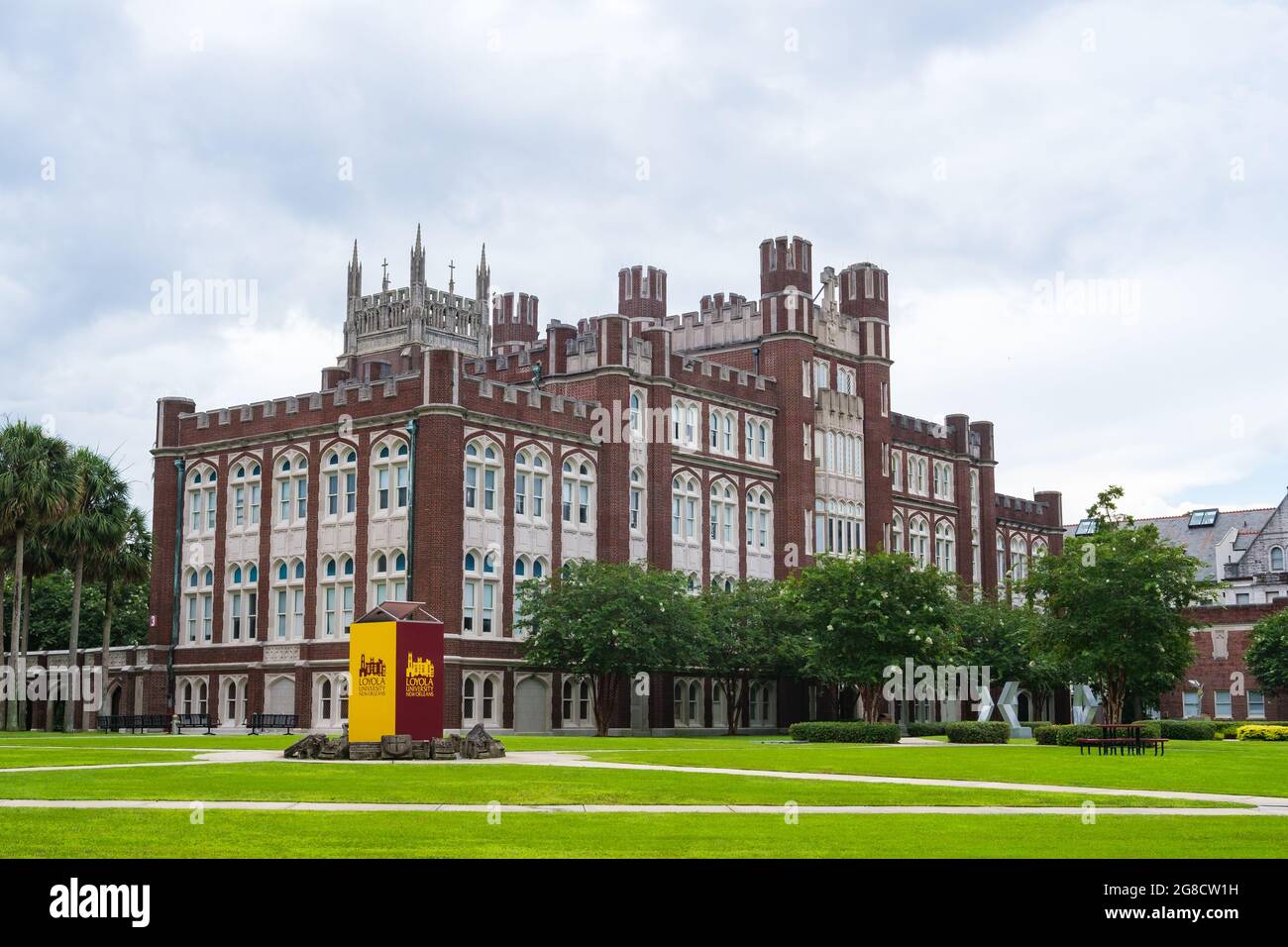NEW ORLEANS, LA, USA - JULY 17, 2021: Rear view of Loyola University ...
