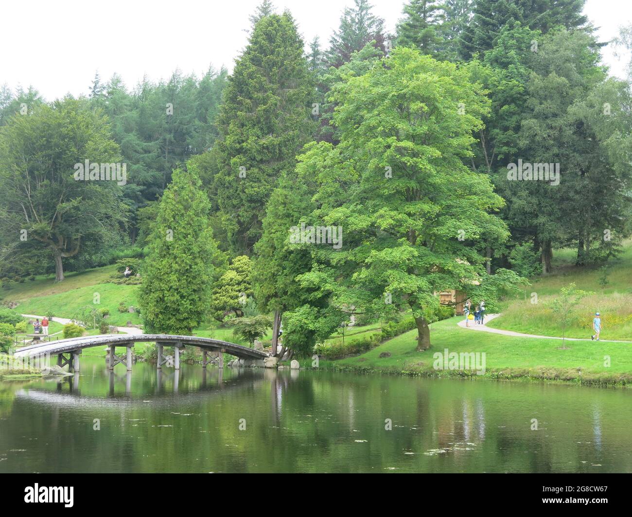 Japanese raku traditional hi-res stock photography and images - Alamy