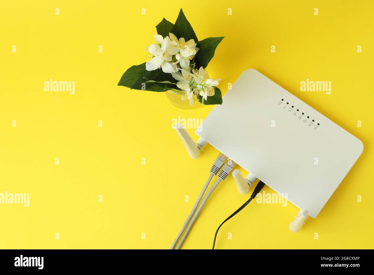 Yellow router hi-res stock photography and images - Alamy