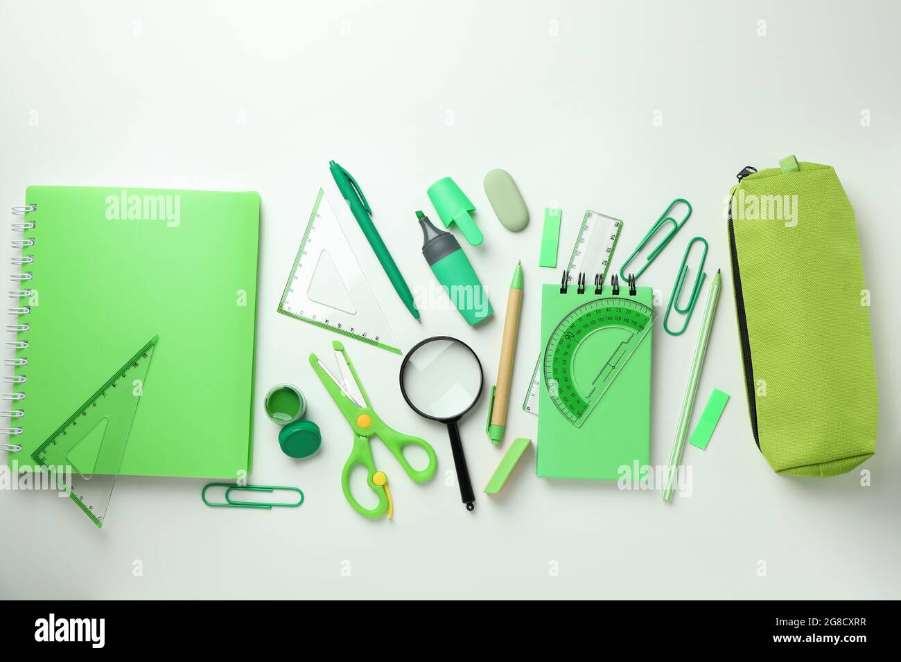 Green stationery hi-res stock photography and images - Alamy