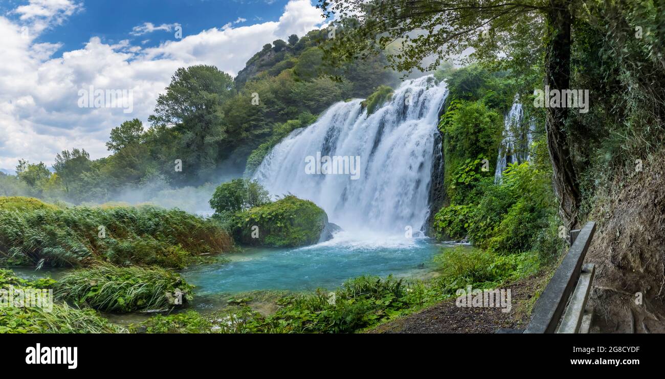 Italian waterfalls in umbria region hi-res stock photography and images ...