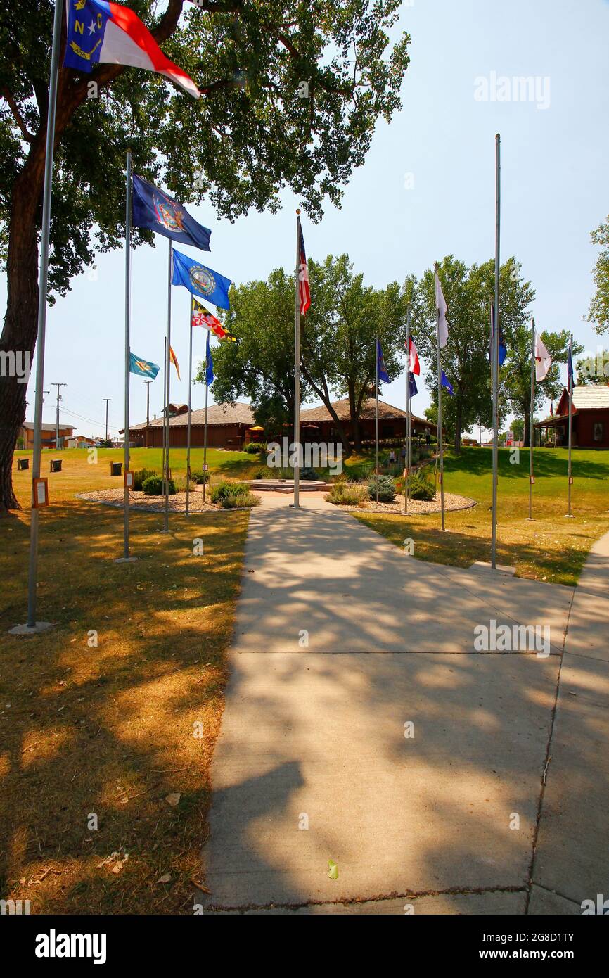 Geographical Center of the US Monument, Belle Fourche, South Dakota ...
