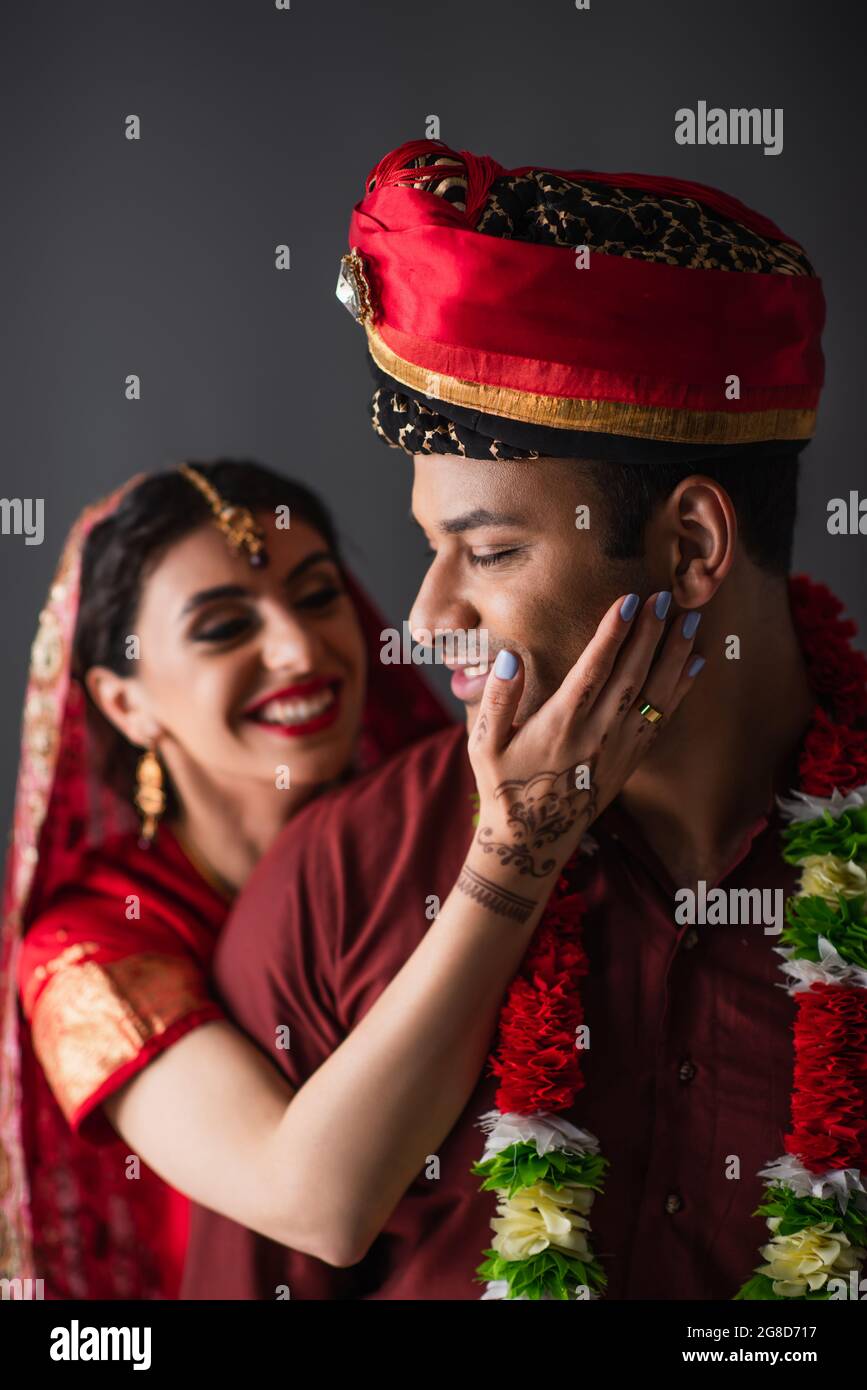 Traditional indian bride face hi-res stock photography and images - Alamy