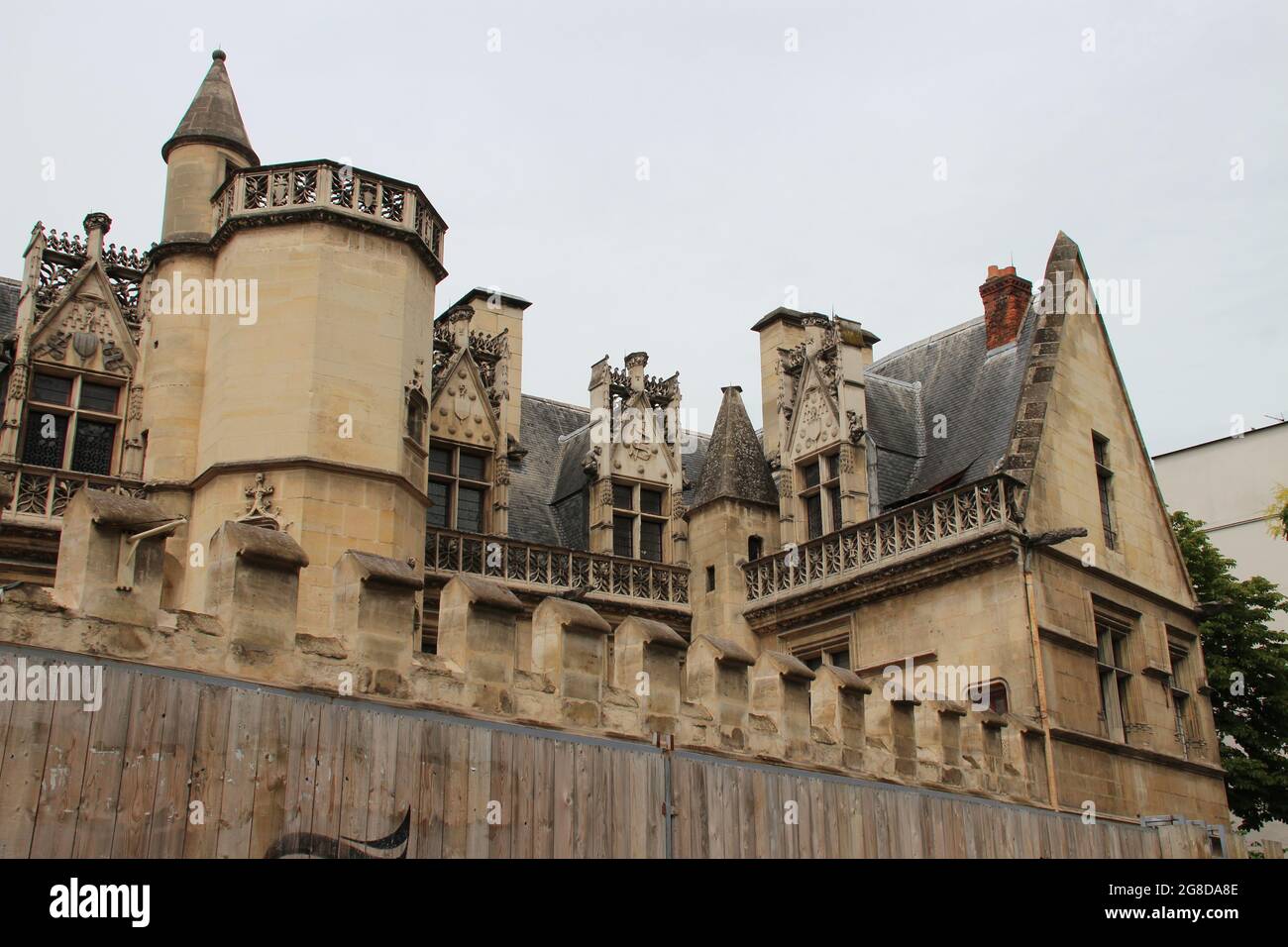 cluny mansion in paris (france Stock Photo - Alamy