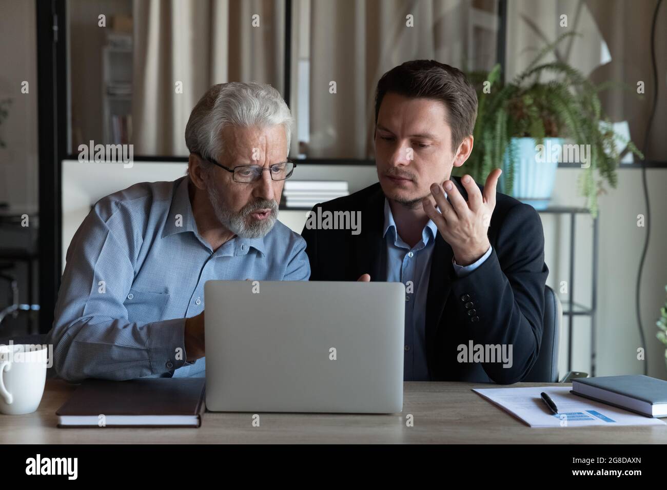 Strict boss hi-res stock photography and images - Alamy