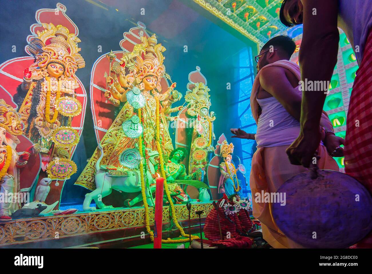 Conch shell india hi-res stock photography and images - Alamy