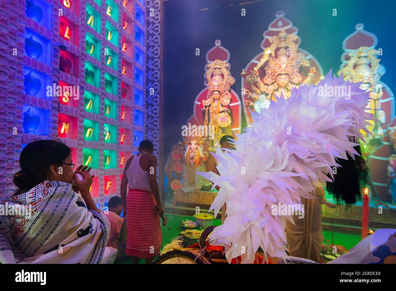 Conch shell india hi-res stock photography and images - Alamy
