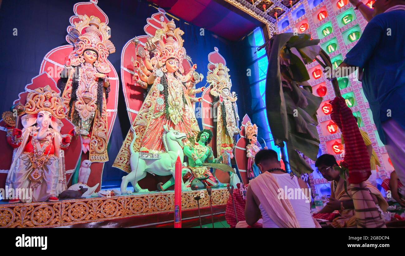 Howrah, West Bengal, India - 5th October 2019 : Hindu Bengali purohits ...