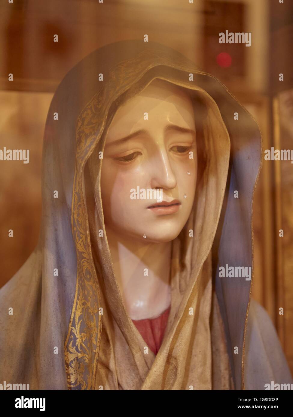 Mary crying hi-res stock photography and images - Alamy