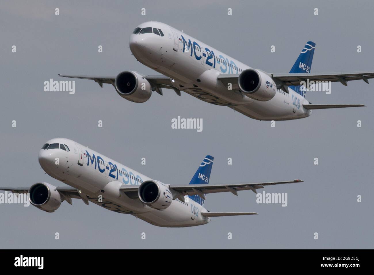 Russian mc 21 aircraft hi-res stock photography and images - Alamy
