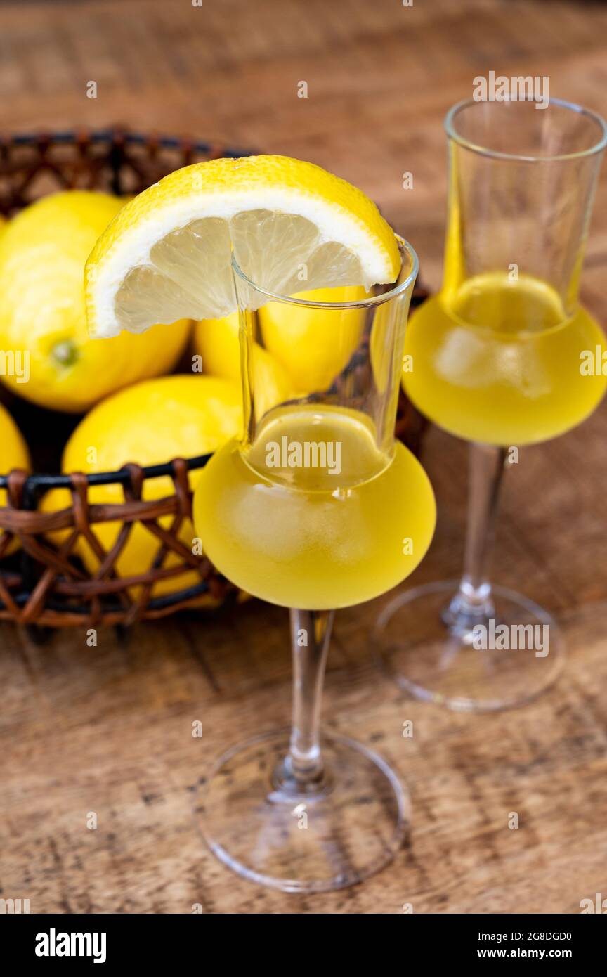 Limoncello amalfi bar hi-res stock photography and images - Alamy