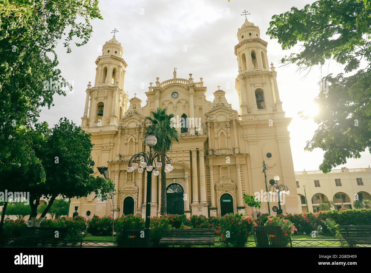 Metropolitan Cathedral of Hermosillo, a majestic construction that ...