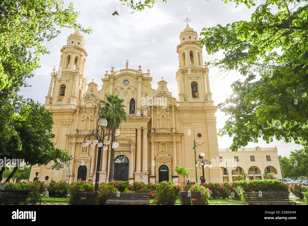 Metropolitan Cathedral of Hermosillo, a majestic construction that ...