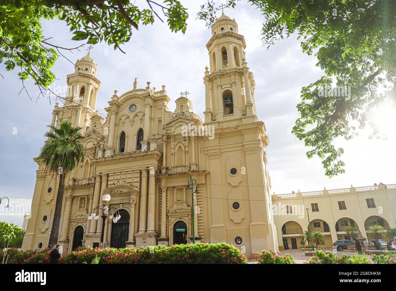 Metropolitan Cathedral of Hermosillo, a majestic construction that ...
