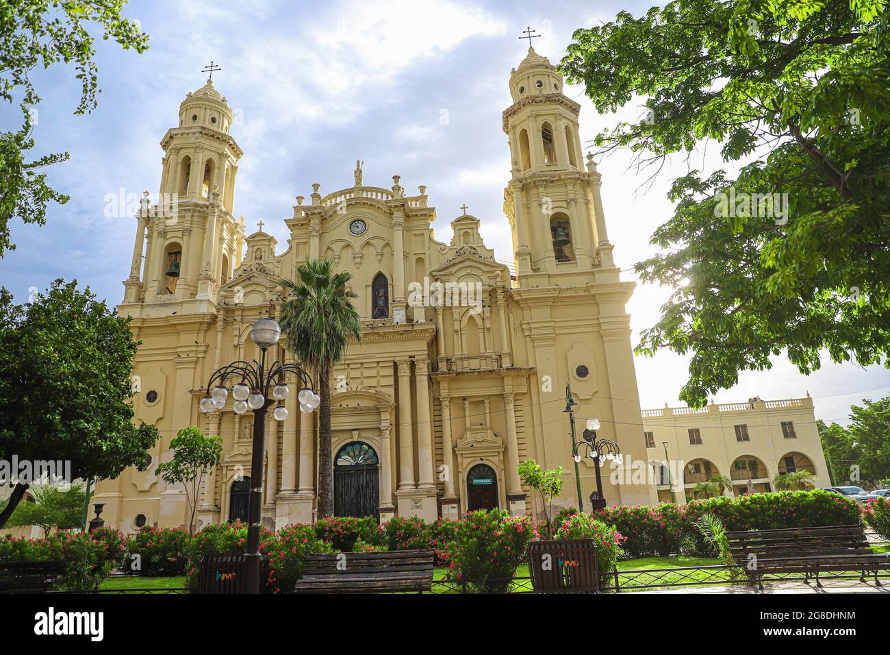 Metropolitan Cathedral of Hermosillo, a majestic construction that ...