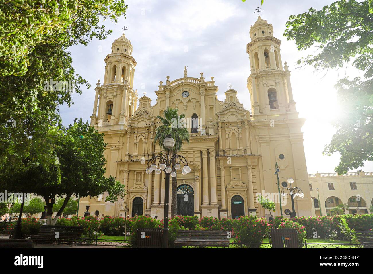 Metropolitan Cathedral of Hermosillo, a majestic construction that ...