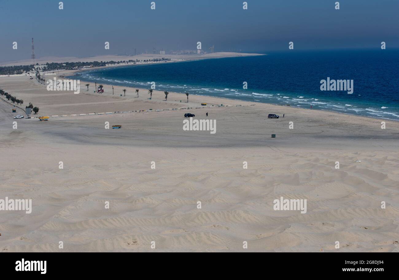 Sealine beach Mesaieed - QATAR Stock Photo - Alamy