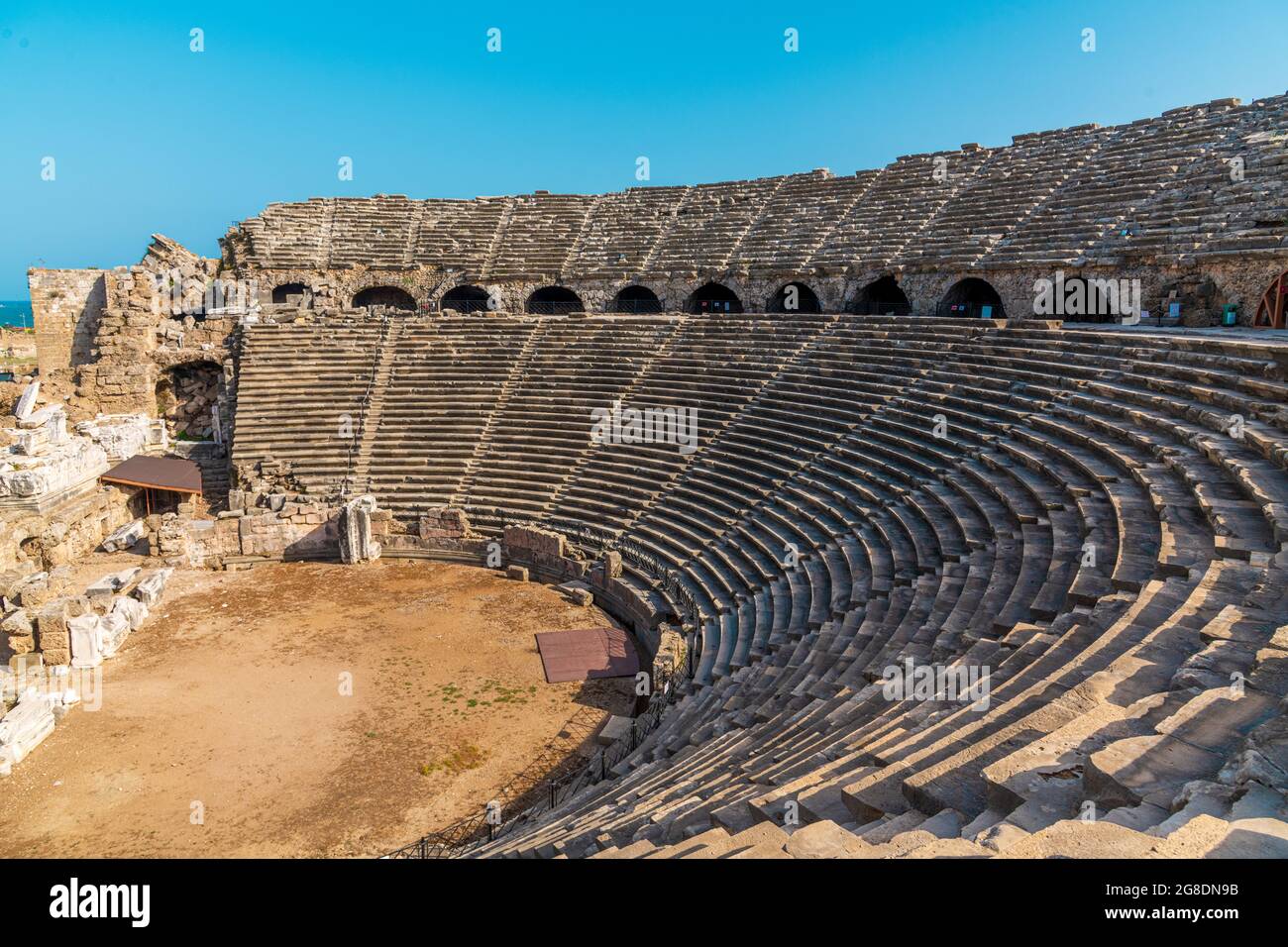 Roman amphitheatre in turkey hi-res stock photography and images - Alamy
